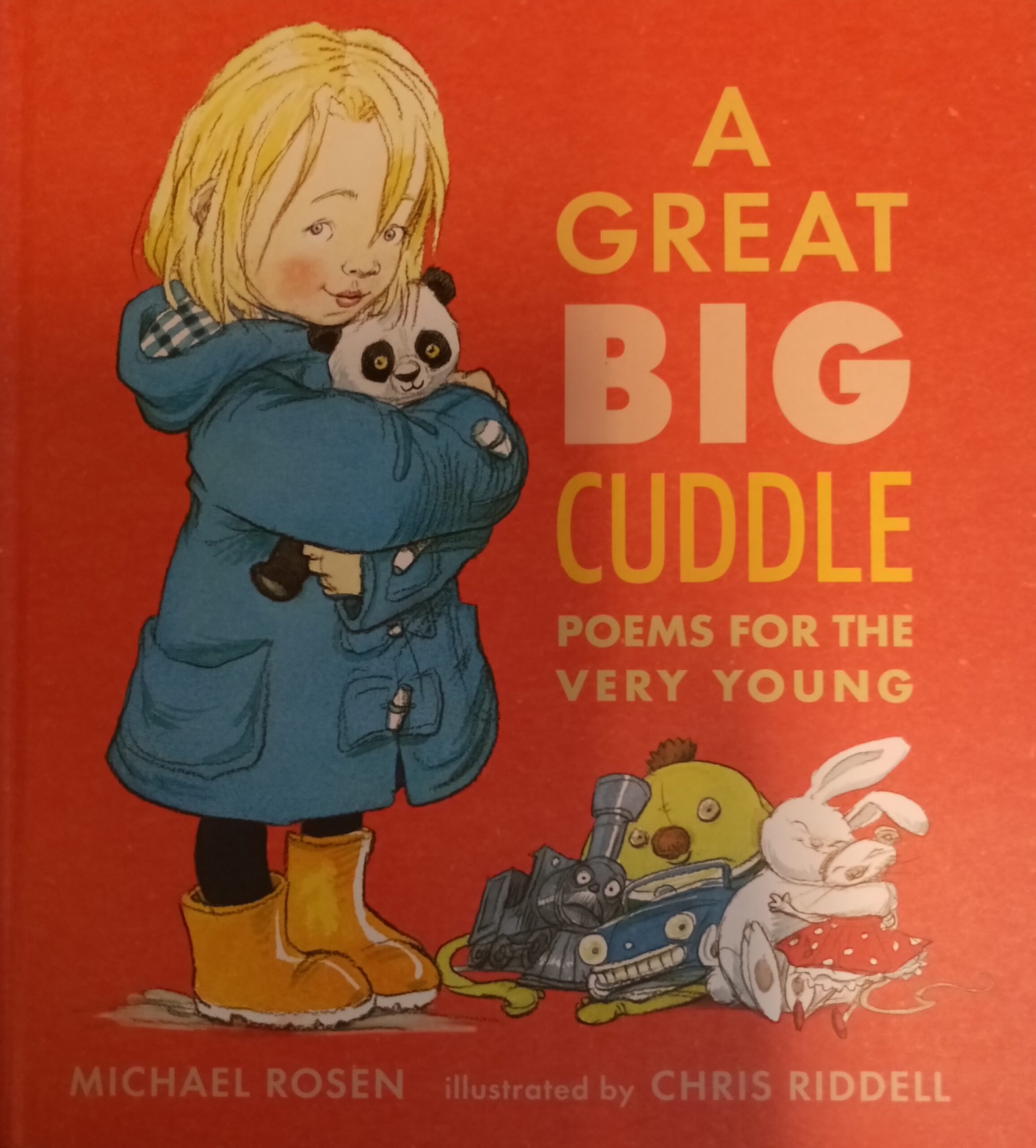 A Great Big Cuddle : Poems for the Very Youth - Écolivres